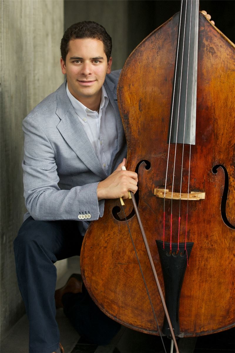 柏林愛樂低音提琴 艾迪克森‧魯伊斯 展現低音的深沉與震撼 古典跨界樂風精彩可期